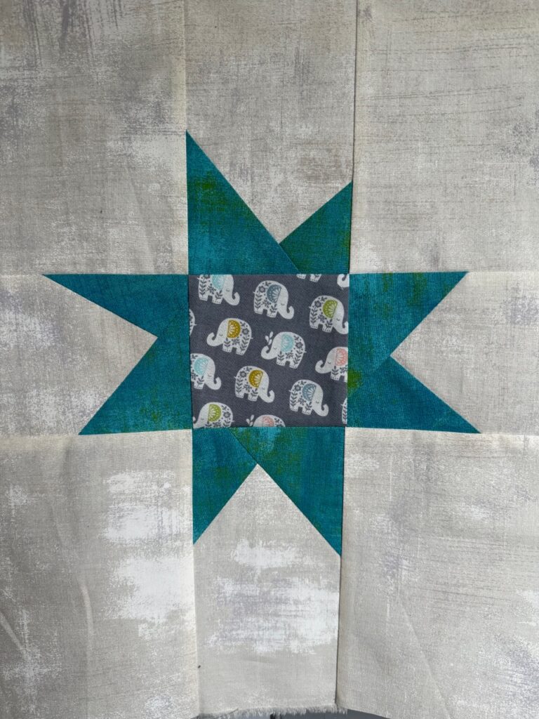 Eva's Center Block – Pieceful Thoughts